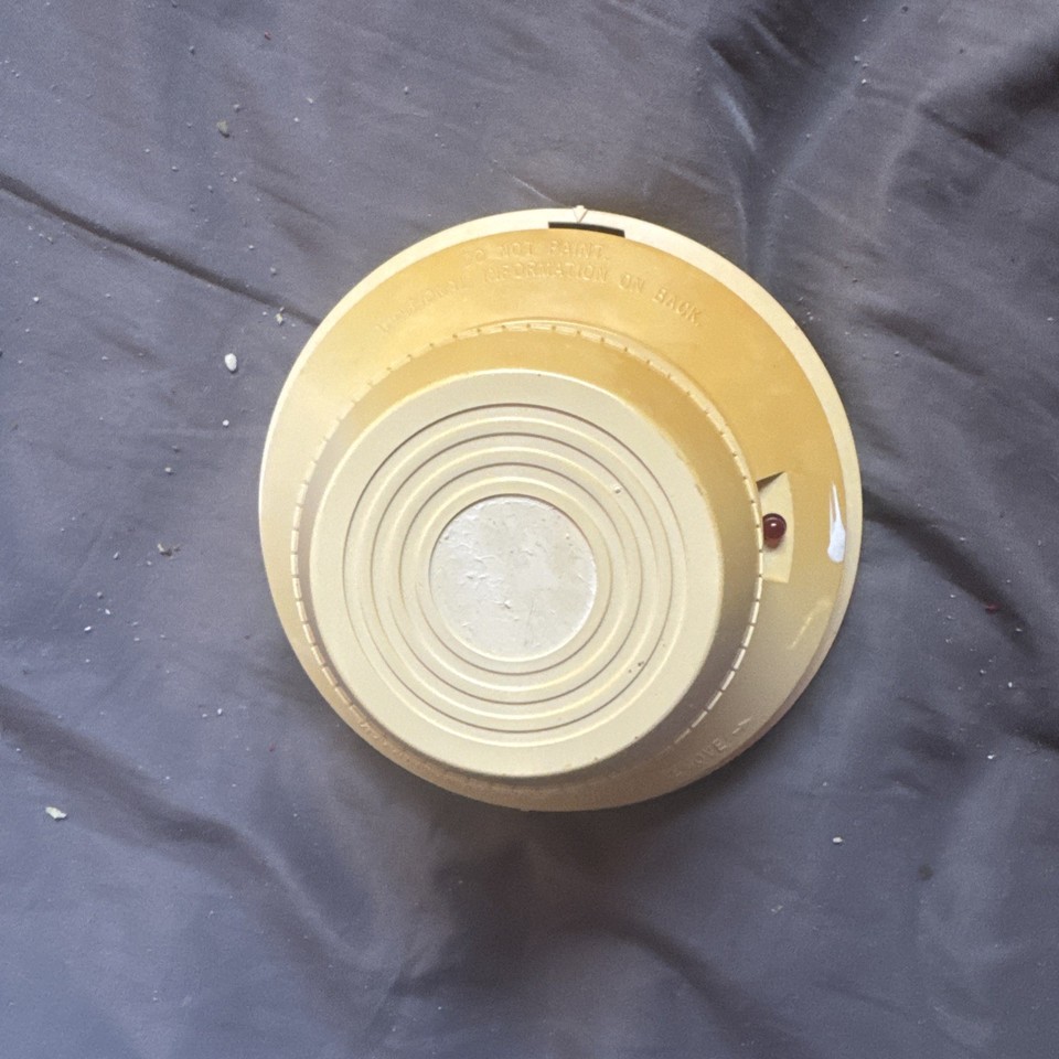 System Sensor 2400 Series Smoke Detector w/ Base | eBay