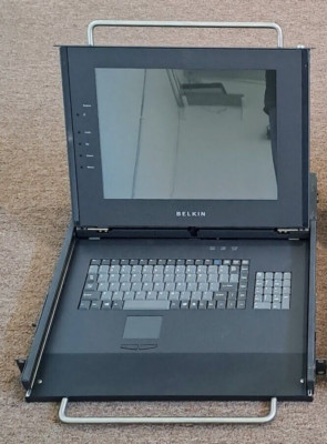 Belkin OmniView F1DC100P-DR 15" Rackmount LCD KVM Rack Console / READ ...