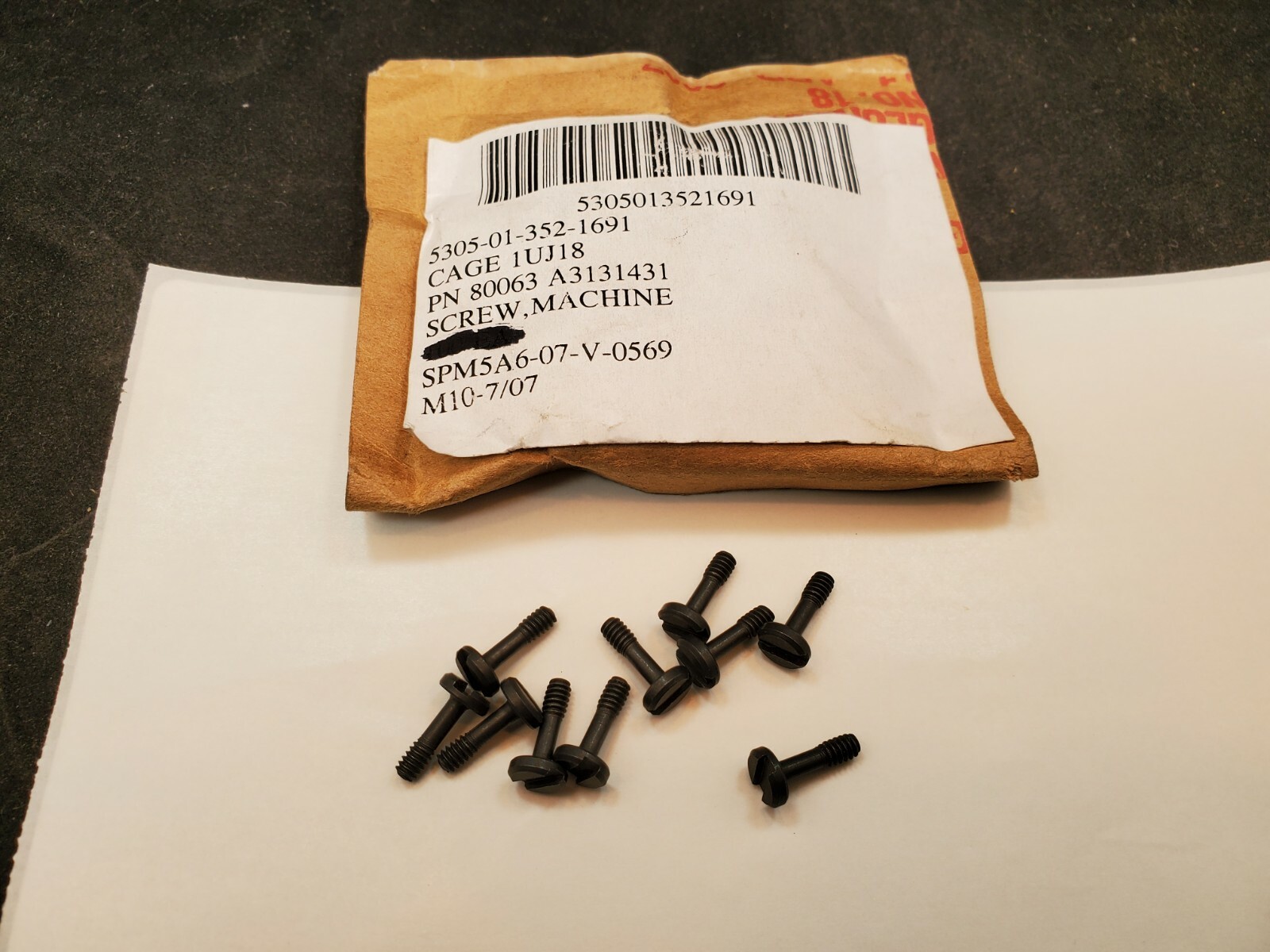 10 EACH SCREWS SINCGARS HUB COVER 5305-01-352-1691 F6-3B | eBay