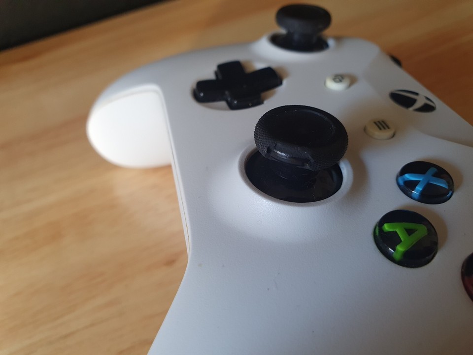 Microsoft Xbox One Controller - White - Chipped Joystick 429252881951 ...