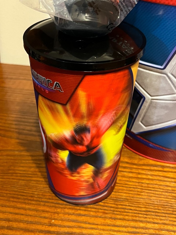 Captain America Brave New World Red Hulk Topper Cup Regal Exclusive New ...