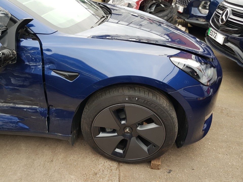 Tesla 5YJ3 Model 3 Long Range AWD Electric 75kWh 2022 Front End in Blue ...