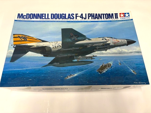 Tamiya #60306 1/32 McDonnell Douglas F-4J Phantom II US Navy Kit | eBay