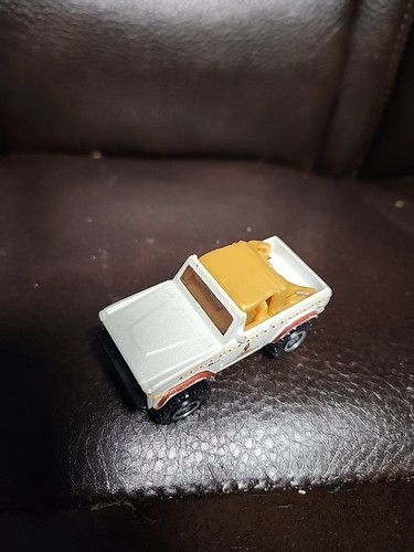Matchbox 2006 Ford Bronco 4x4 '72 Mattel MB720 Camp Arrow-Flint Tampo ...