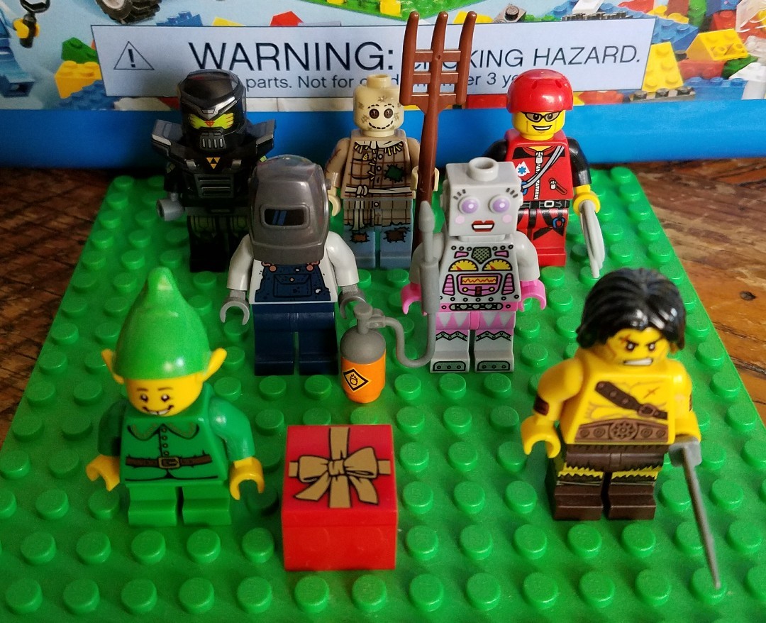 LEGO 71002 Series 11 - 7 Minifigure Lot Elf Scarecrow Robot Welder Rock ...