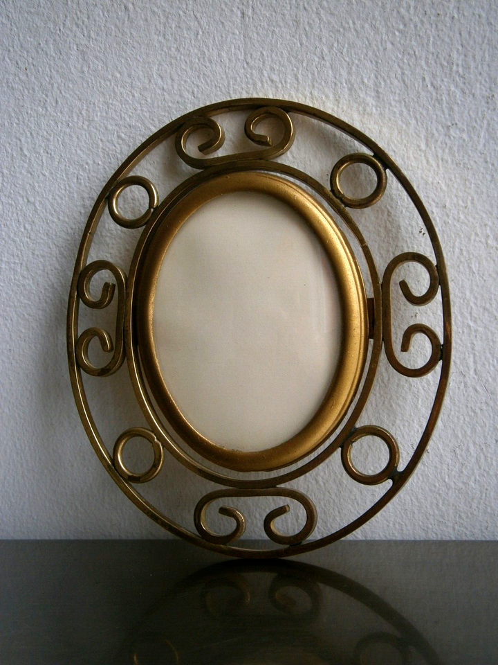 Small Photo Frame 50's Design Brass Curved Glass Oval View 5x6 Gold ...