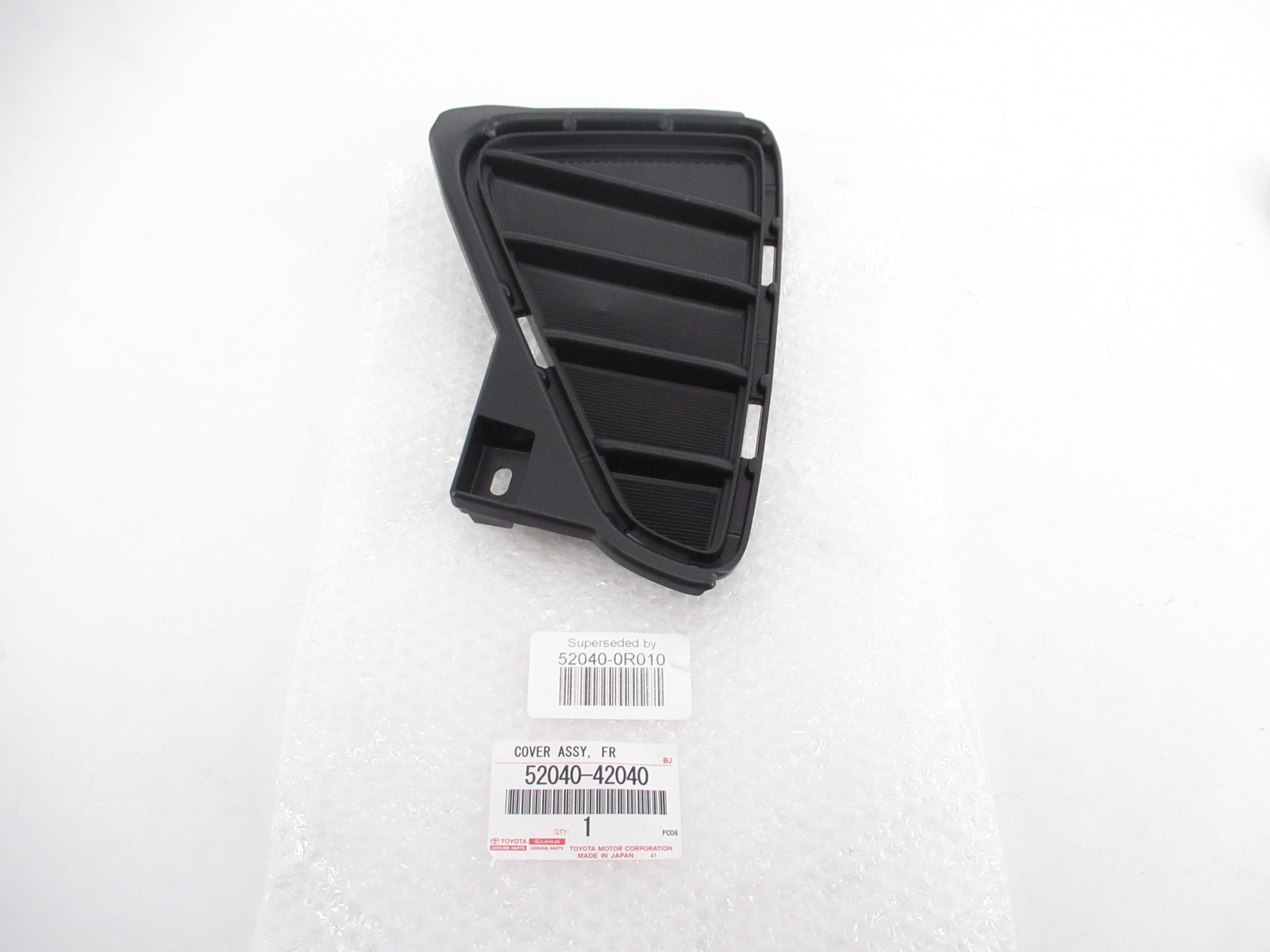 Genuine OEM Toyota 52040-0R010 Driver Front Bumper Insert Hole Cover 16 ...