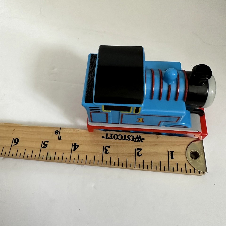 Thomas And Friends Thomas the Train Pull Back & Go Racer 2009 Mattel ...