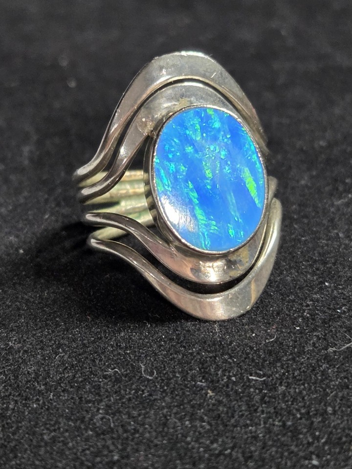 Vintage Silver Tone Synthetic Blue Opal Ring Sz 7.25 Swirl Wave Band ...