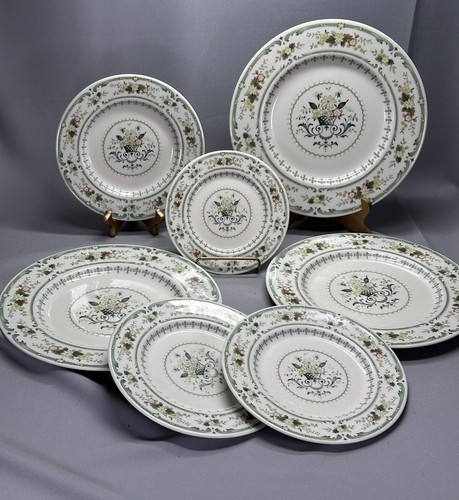 Royal Doulton Provencal Green 3 Dinner Plates/ 3 Salad Plates/ 1 Small ...