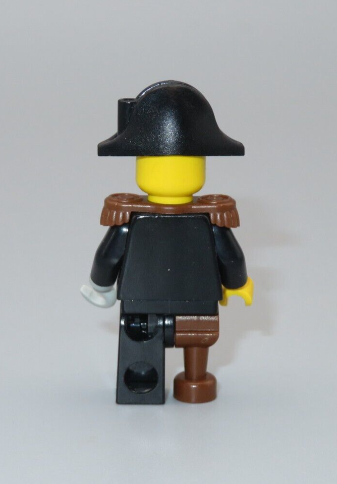 LEGO Pirates Captain Red Beard with hook hand minifigure 6285 6290 6286 ...