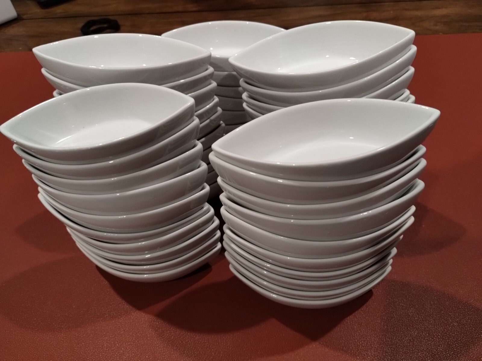 Oneida Buffalo Bright White 2 oz. Sauce Dish - 4 Dozen (48 Pack) F801 B ...