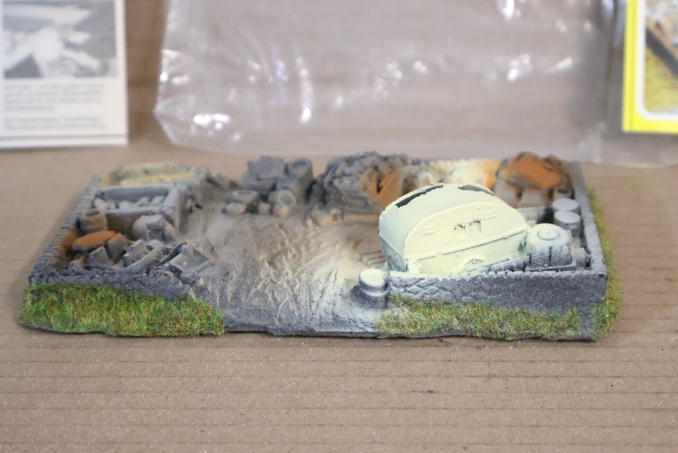 NOCH HO SCALE READY MADE JUNK YARD DIORAMA for MODEL RAILWAY LAYOUT oi ...