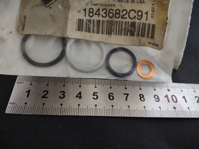 International Navistar Vt365 Injector Seal Kit 1843682C91 for sale ...