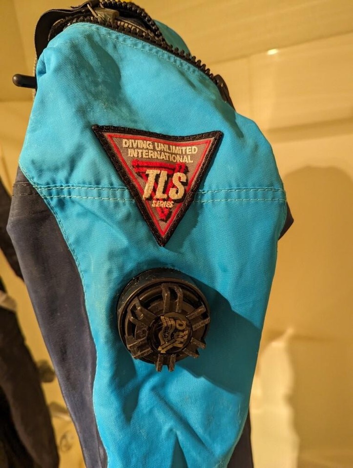 Women’s medium DUI TLS Dry Suit no leaks with Undergarment Scuba Diving ...