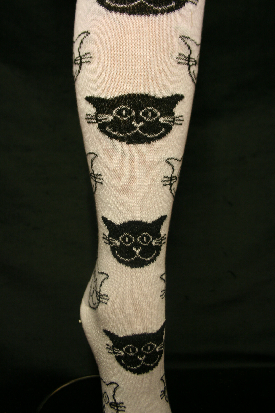 OVER THE KNEE THIGH HIGH CAT SOCKS BLACK + WHITE or COLOURED CATS ON ...