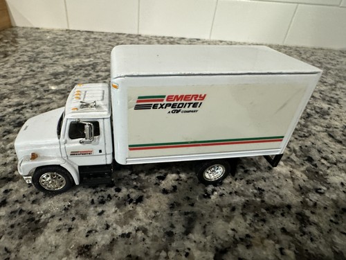 Winross Roberts Emery Expedite Box Truck 1:64 | eBay