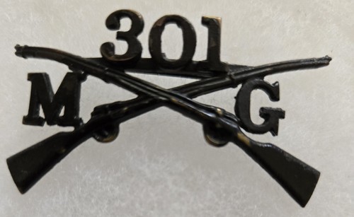 WW1 US Army 301st Machine gun Infantry insignia. Crossed rifles pin ...