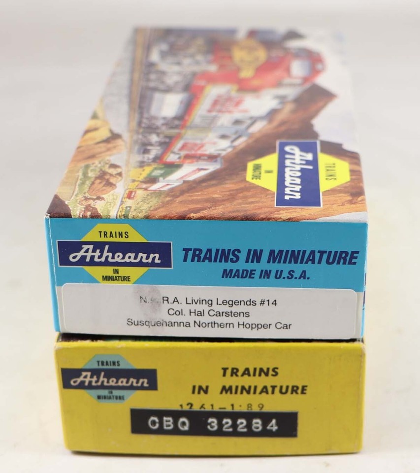 (2) Athearn 4-Bay Hopper/40' Box Car Kits CB&Q & SN 1/87 HO Scale | eBay