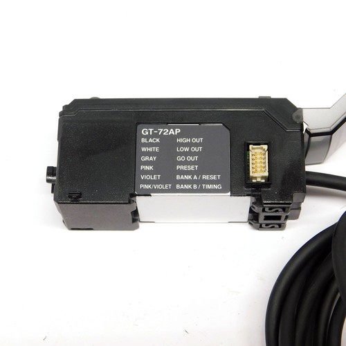 Keyence GT-72AP Amplifier Gauge DIN Rail Type PNP Output 6-Digit 2 ...