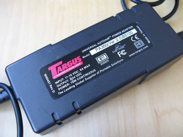 Targus 12 Volt Universal Auto & Airplane Power Adapter for Laptops ...