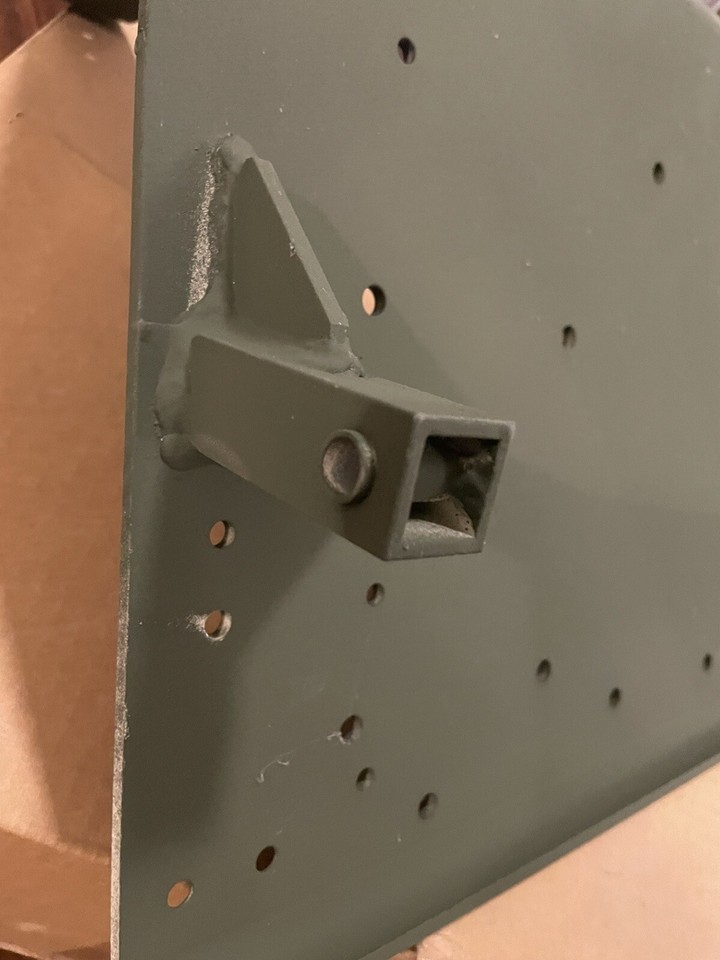 RACK ASSEMBLY , FRONT RADIO ; HMMWV Humvee ; 2540-01-250-7590 12340581 ...