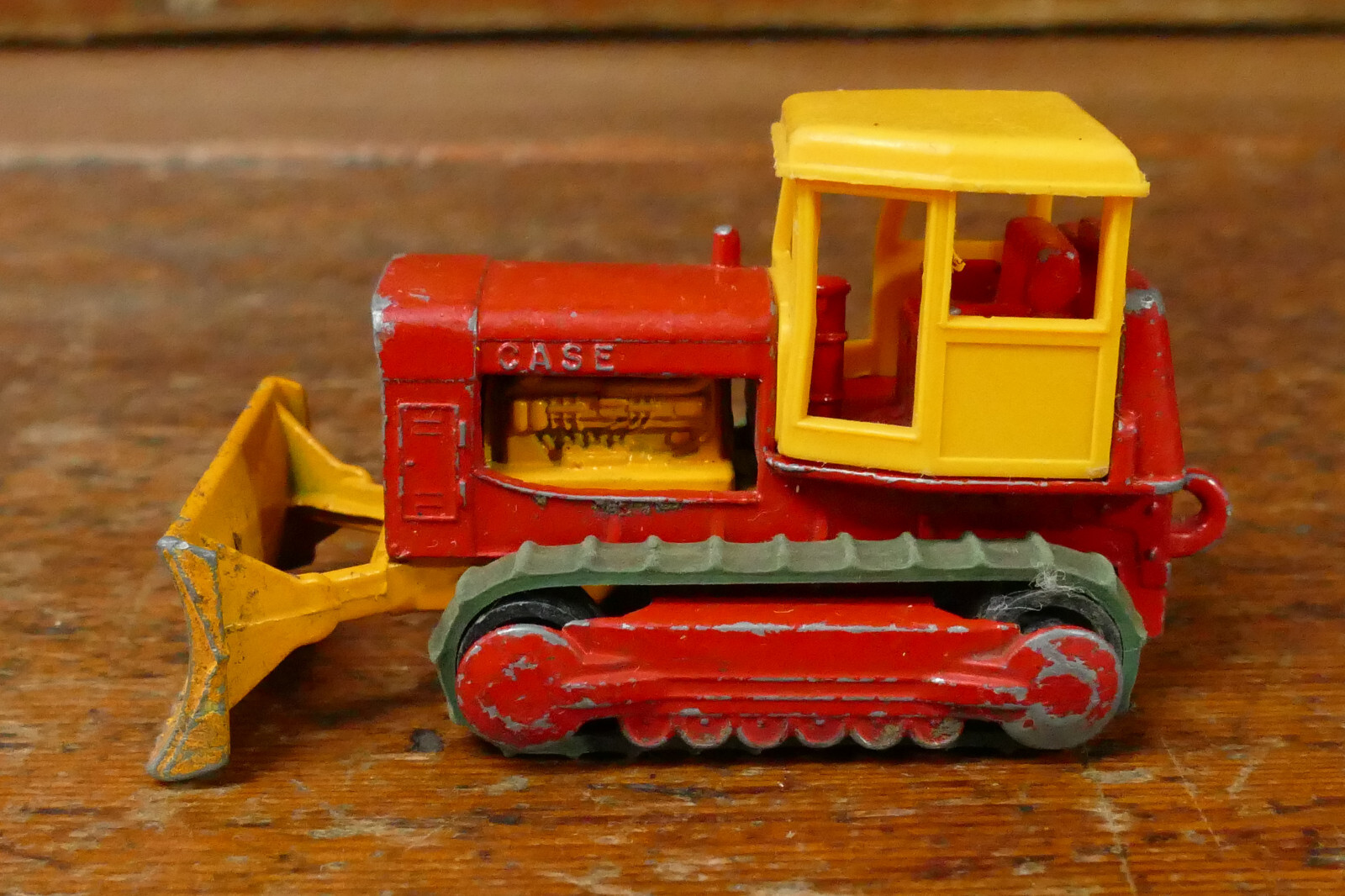 1969 Lesney Matchbox CASE BULLDOZER TRACTOR Red NO. 16 Diecast Made In ...
