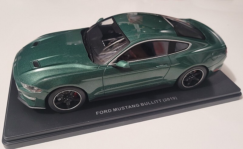 Ford Mustang Bullitt (2019) 1/24 New in box diecast model american car ...