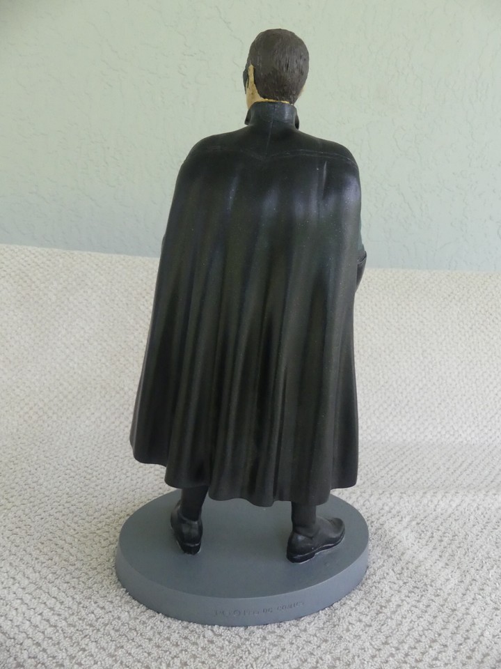 Batman Forever Movie 1995 - Robin Statue, Warner Bros Store, Chris ...