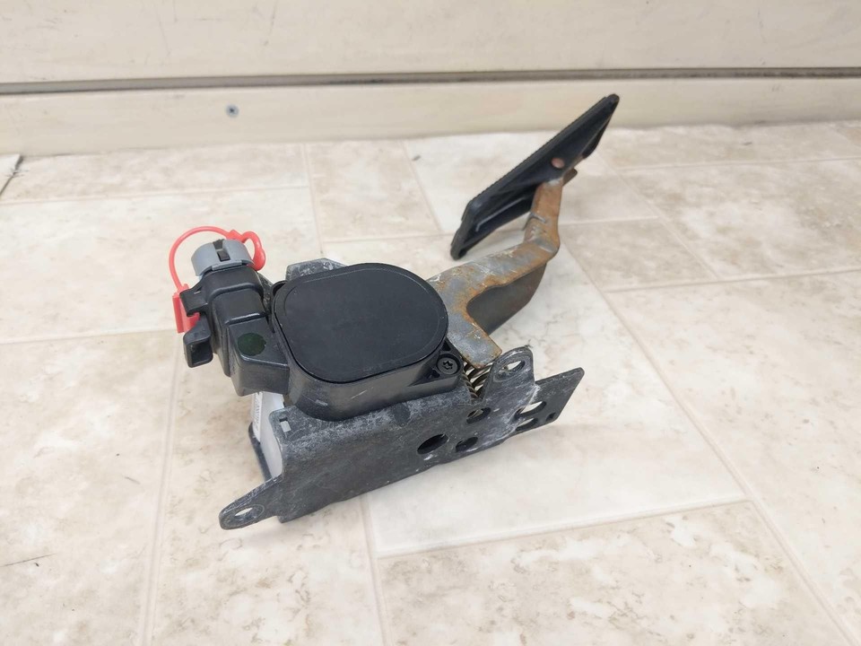 1997-2004 C5 Corvette OEM Accelerator Gas Pedal with Sensor | eBay