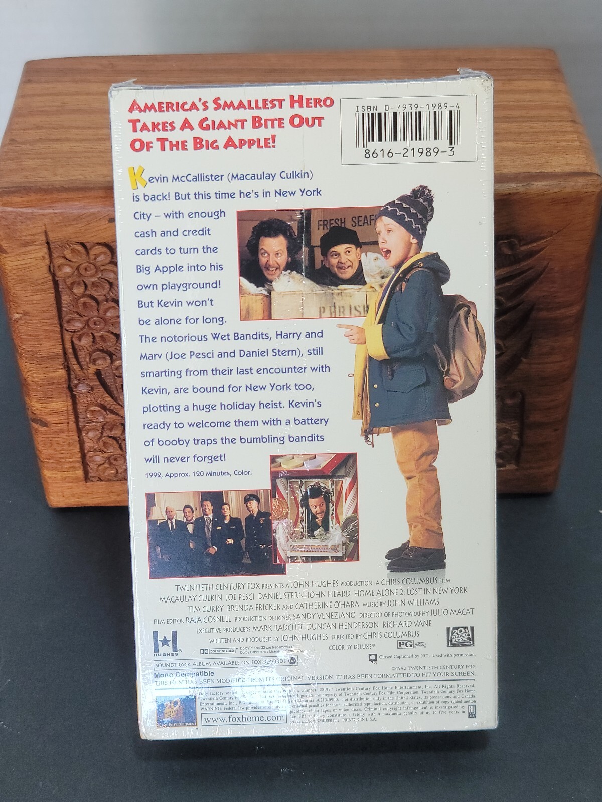 Home Alone 2 Lost in New York Comedy Walmart VHS Sealed 1992 Christmas ...