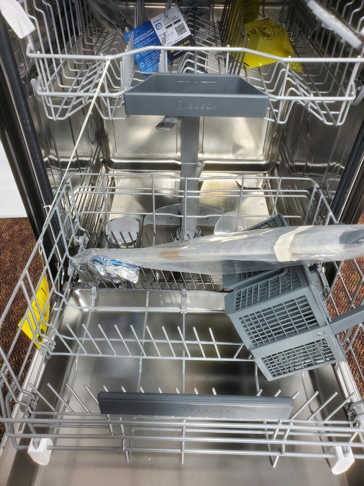 Bosch SHE53B75UC 300 Series 24" Front Control Built-In Dishwasher SS ...