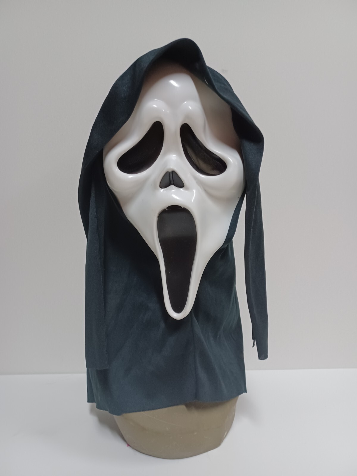 Scream 4 Ghostface Costume