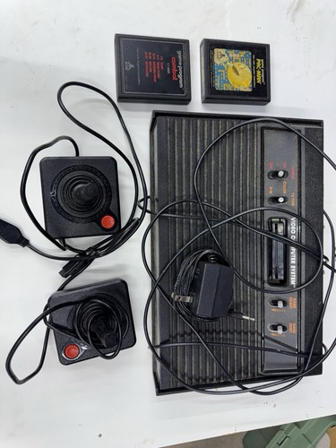 Vintage Atari 2600 Console Bundle W/ 2 Games & 2 Controllers | eBay