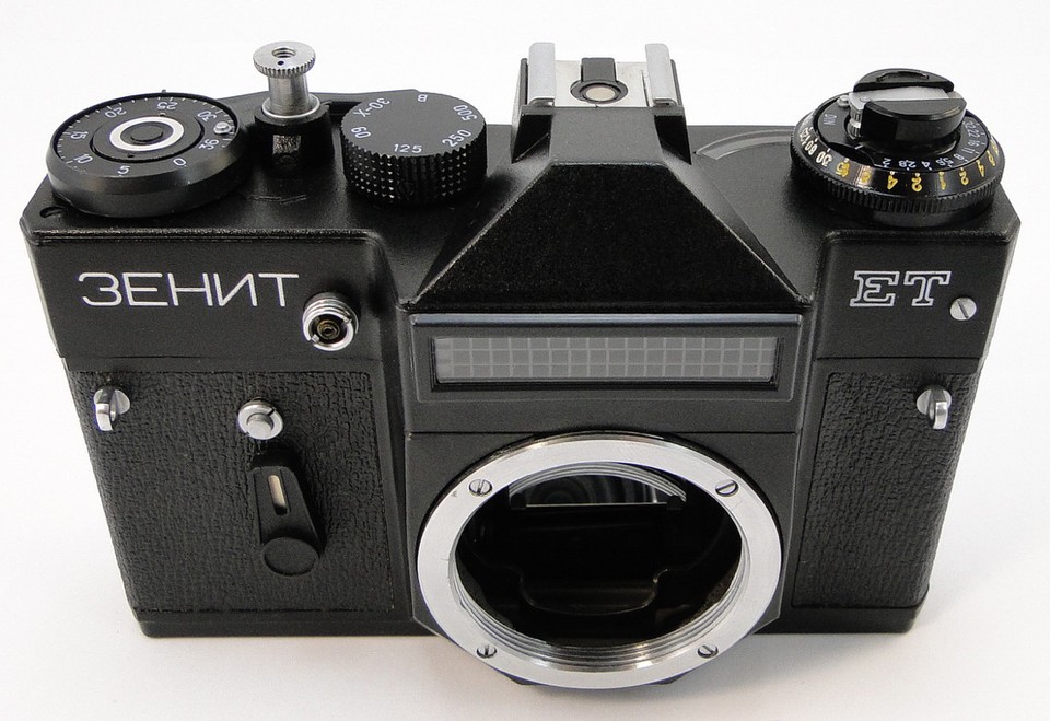 ⭐NEW⭐ 1992! ZENIT-ET ЗЕНИТ Russian Soviet USSR SLR 35mm Camera M42 Body ...