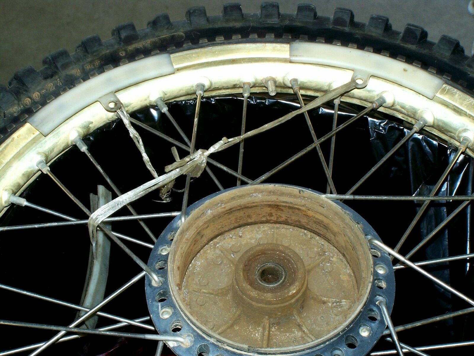 Nylon Wheel Saver Rim Protectors Pack of 2 Harley Spoke Motorcycle ...