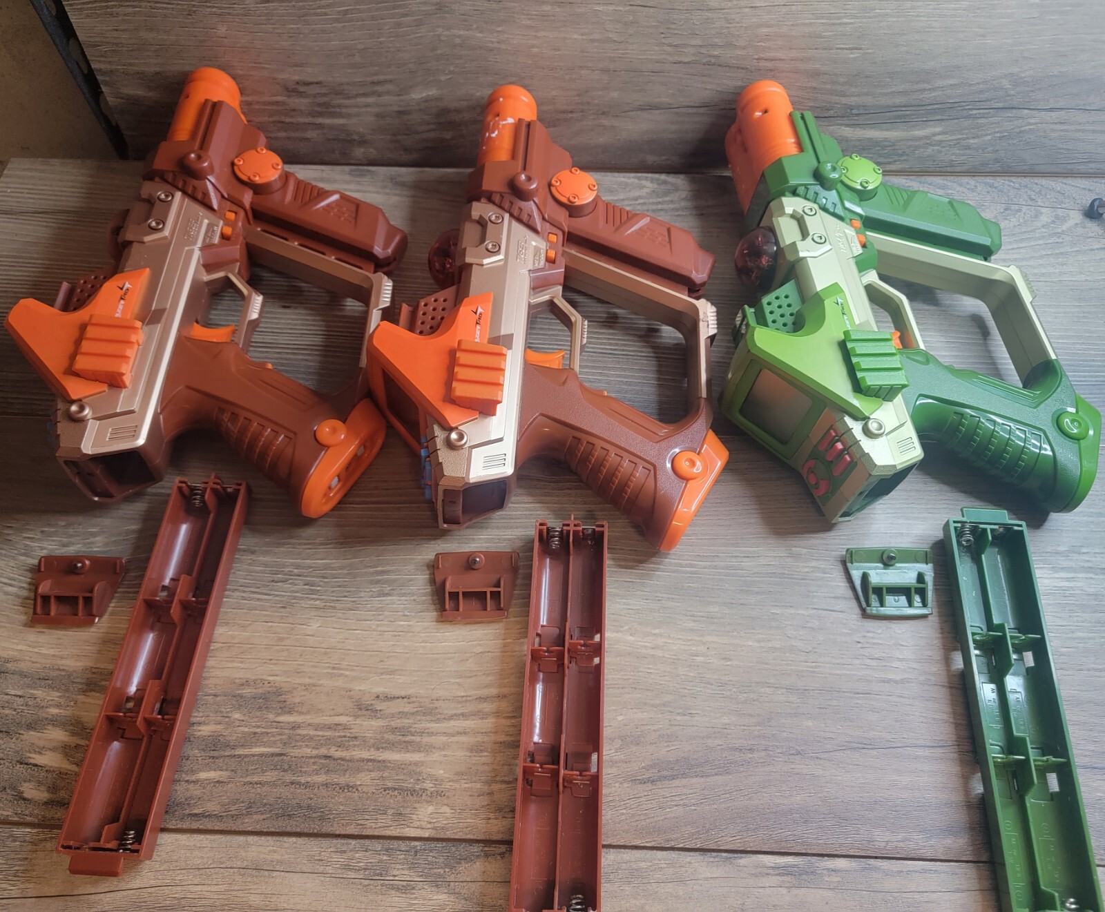Tiger Electronics LAZER TAG Team Ops Laser gun set of 3. Tested Working ...