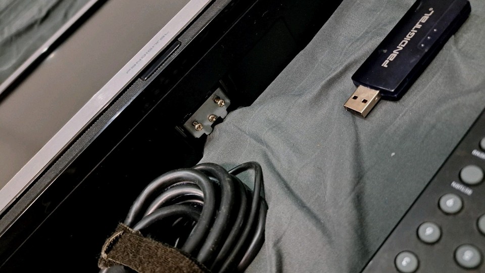 Pandigital PANTV1512 15.6-Inch Kitchen Technology Center W/Remote ...