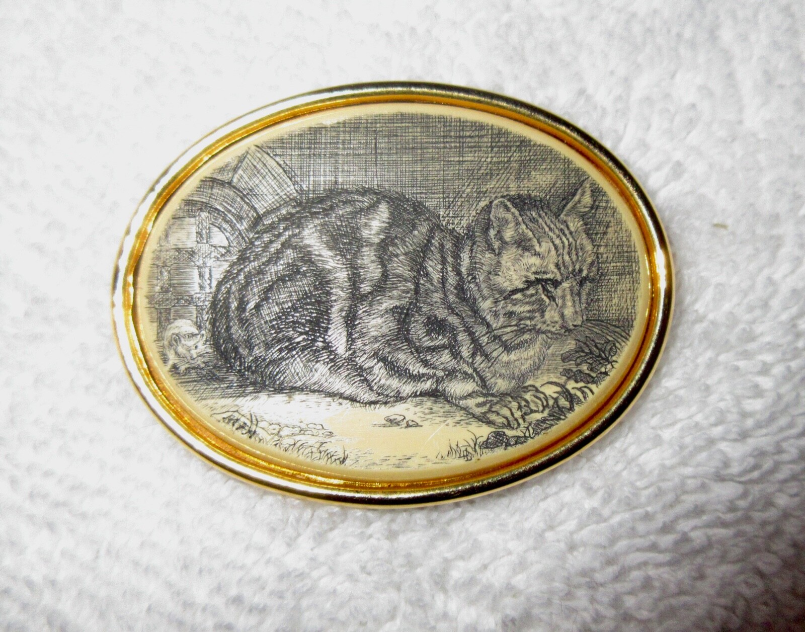 Vintage Tiger Tabby Cat Pin MFA Museum Faux Scrimshaw… - Gem