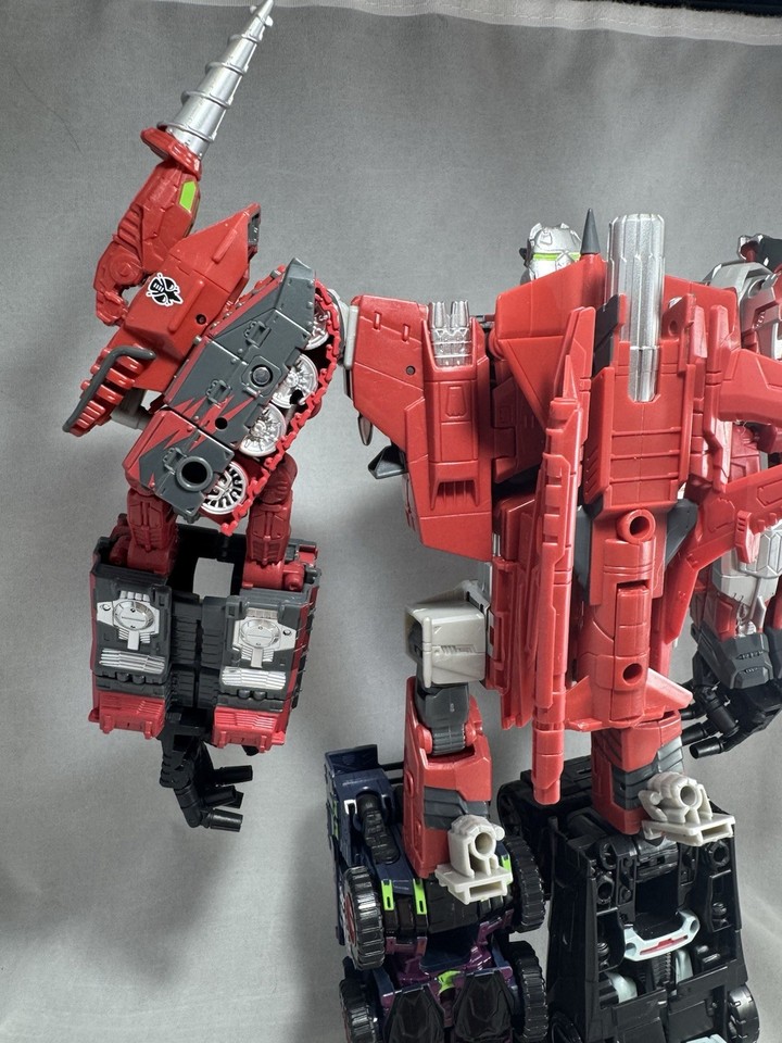 Botcon 2016 Transformers Combiner Wars Dawn Of Predacus + Hands & Feet ...
