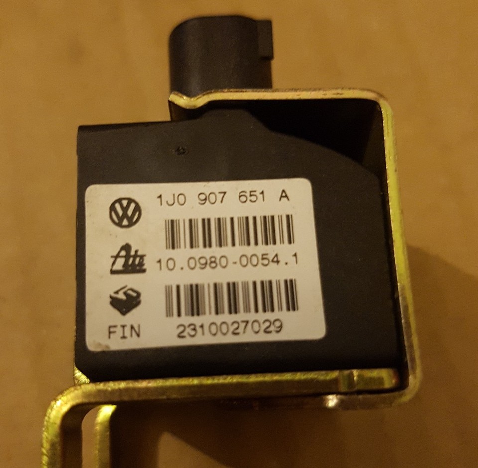 VW & Audi TT YAW RATE Lateral Acceleration Sensor 1J0907651a 1J2907638A ...