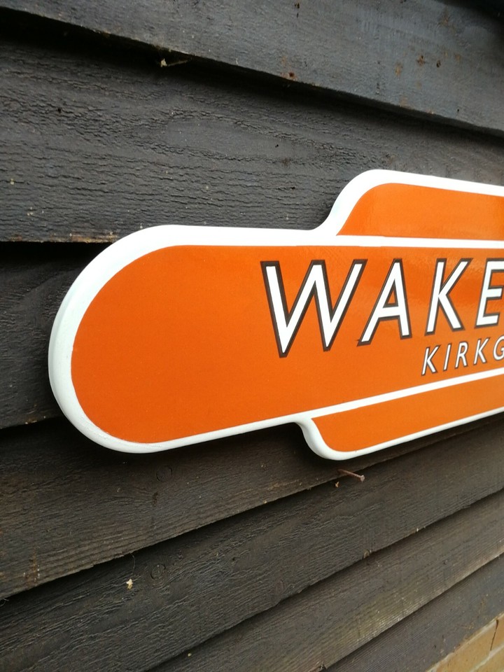 WAKEFIELD totem enamel sign British Rail BR sign NE train Wakefield ...