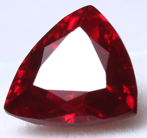 Natürlicher 5,95 ct zertifizierter Burma Taubenblutroter Rubin 11 x 11 ...