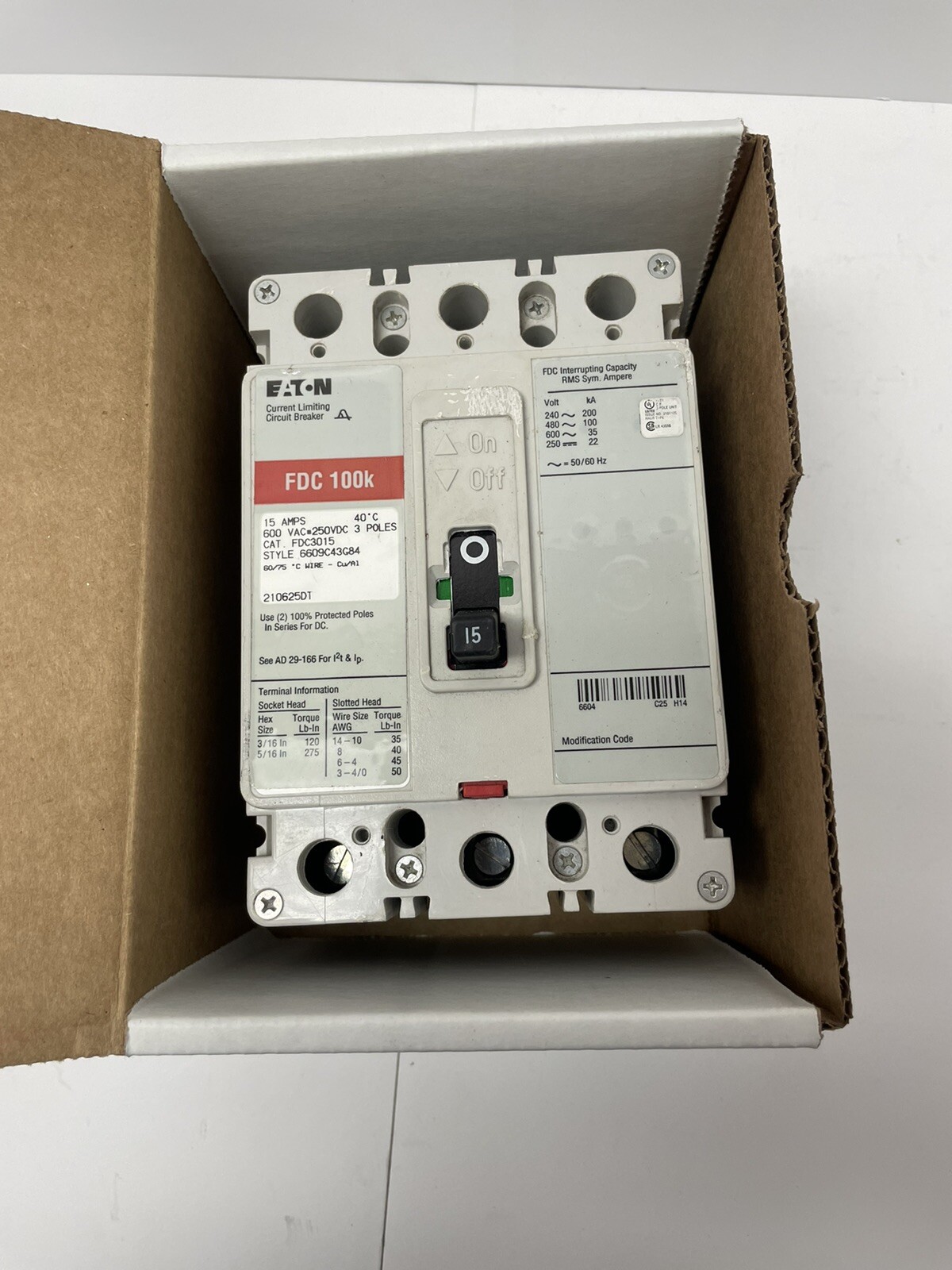 EATON FDC3015 3 POLE 15A FDC 100K CIRCUIT BREAKER (NEW TAKE OUT) | eBay