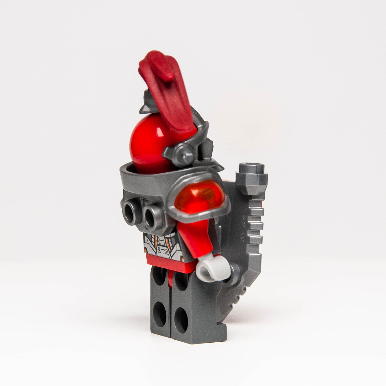 LEGO Nexo Knights Minifigure - Macy Halbert, Silver Armor (nex016 ...