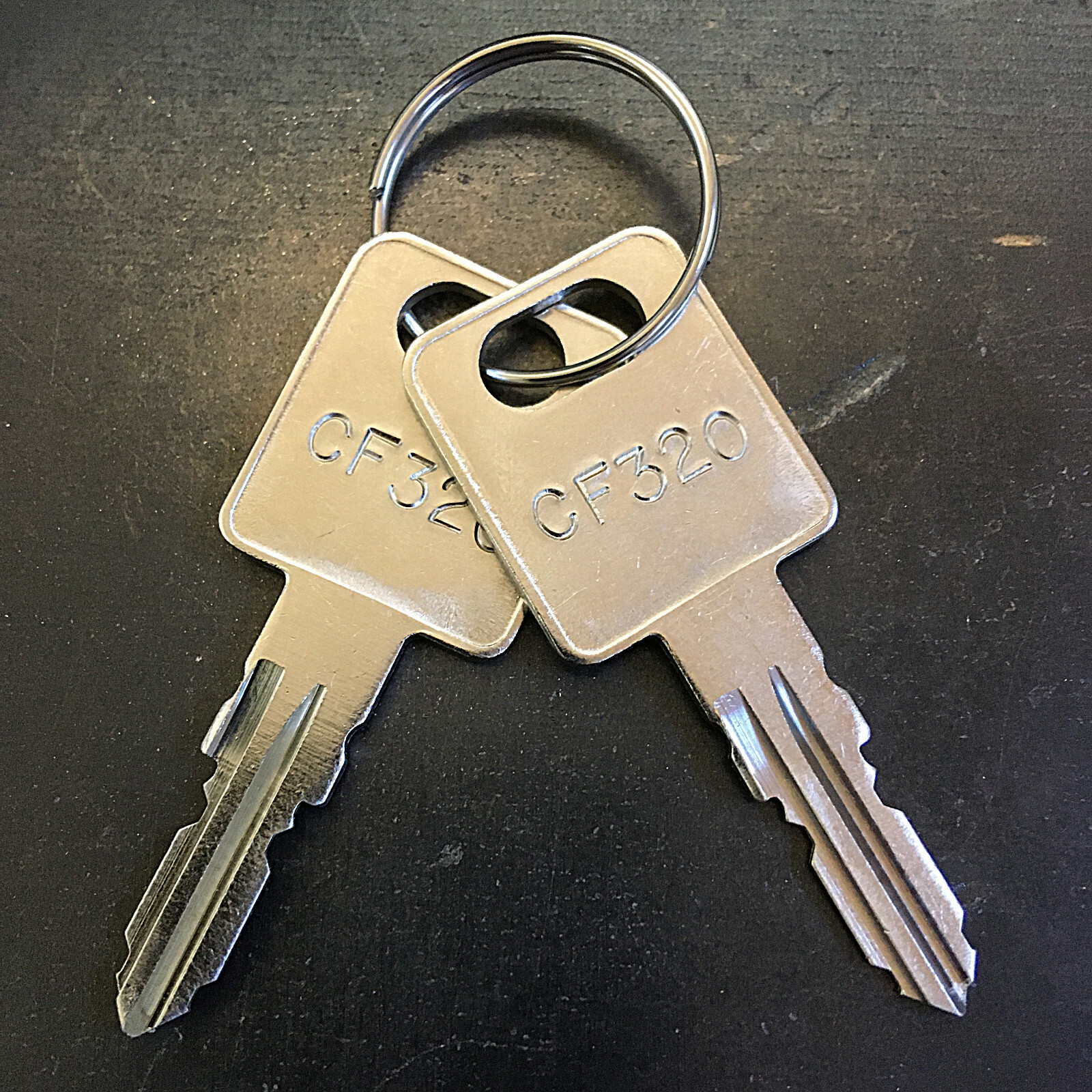 (2) Fastec Travel Trailer FIC Keys Cut Key Code CF301 - CF351 -SHPD W ...