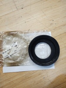 Mercedes Coil Spring Rubber Shim Front Upper 2013211084 Febi NOS ...