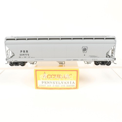 Accurail HO Scale Pennsylvania PRR ACF 3-Bay Covered Hopper Kit Built ...