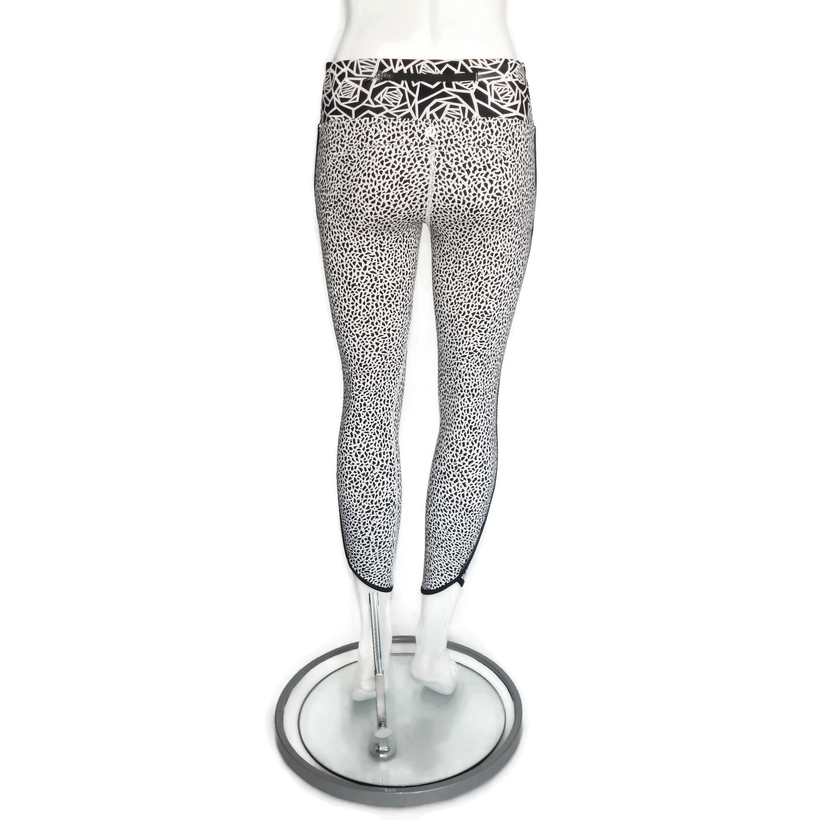 LULULEMON Hot! Animal Leopard White Black Geometric L… - Gem