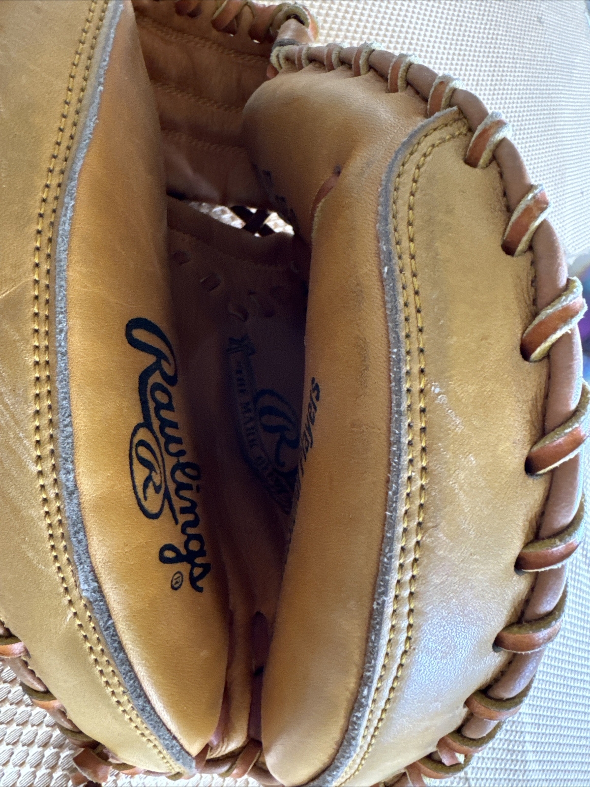 Rawlings RCM33 Lite Toe Catcher's Mitt Rt Hand Throw Player Preferred ...